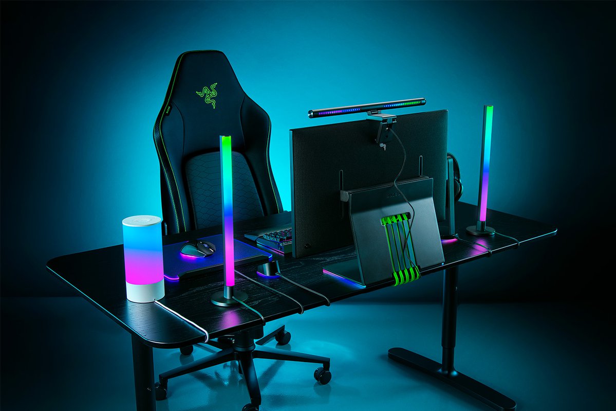 Buy Razer Aether Standing Light Bars | Gamer Room Lights | Razer.com